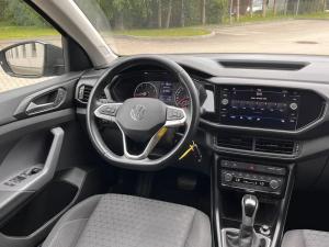 Grey Volkswagen T-Cross 2020 in Jelgava, with an engine capacity of 1.00 L and mileage of 129 thousand km for 13590 €, photo 15 on AUTOMOTO.COM.LV
