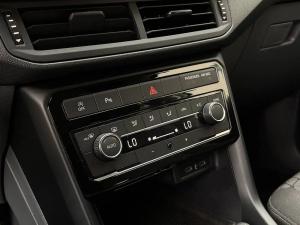 Grey Volkswagen T-Cross 2020 in Jelgava, with an engine capacity of 1.00 L and mileage of 129 thousand km for 13590 €, photo 18 on AUTOMOTO.COM.LV