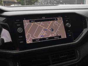 Grey Volkswagen T-Cross 2020 in Jelgava, with an engine capacity of 1.00 L and mileage of 129 thousand km for 13590 €, photo 23 on AUTOMOTO.COM.LV