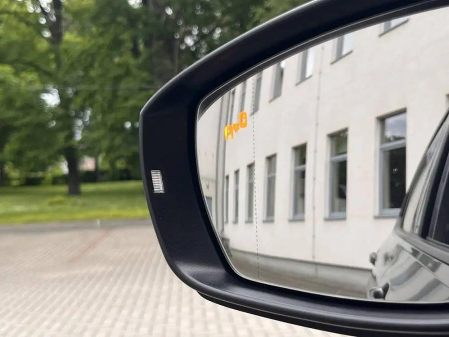 Grey Volkswagen T-Cross 2020 in Jelgava, with an engine capacity of 1.00 L and mileage of 129 thousand km for 13590 €, photo 25 on AUTOMOTO.COM.LV