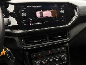 Grey Volkswagen T-Cross 2020 in Jelgava, with an engine capacity of 1.00 L and mileage of 129 thousand km for 13590 €, photo 26 on AUTOMOTO.COM.LV