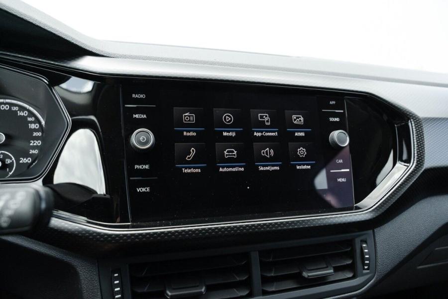 Pelēks Volkswagen T-Cross 2020 Rīga, ar dzinēja tilpumu 1.00 L un nobraukumu 69 tūkst. km par 13950 €, foto 17 vietnē AUTOMOTO.COM.LV