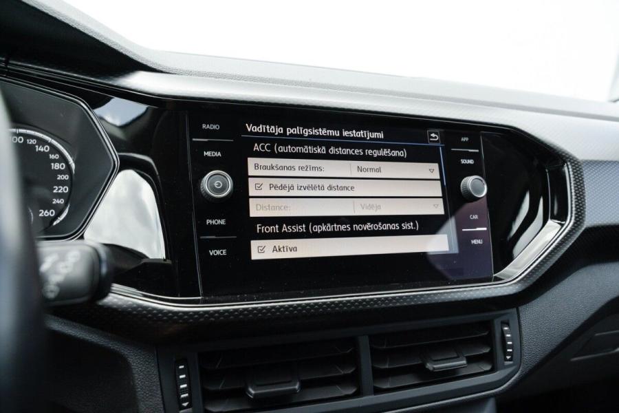 Pelēks Volkswagen T-Cross 2020 Rīga, ar dzinēja tilpumu 1.00 L un nobraukumu 69 tūkst. km par 13950 €, foto 18 vietnē AUTOMOTO.COM.LV