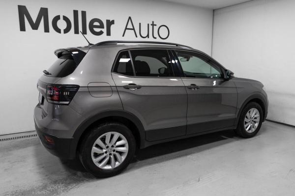 Pelēks Volkswagen T-Cross 2020 Viļņa, ar dzinēja tilpumu 1.00 L un nobraukumu 122 tūkst. km par 14950 €, foto 5 vietnē AUTOMOTO.COM.LV
