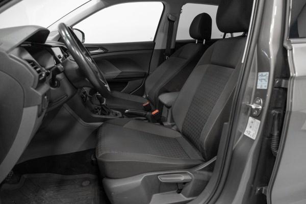 Pelēks Volkswagen T-Cross 2020 Viļņa, ar dzinēja tilpumu 1.00 L un nobraukumu 122 tūkst. km par 14950 €, foto 6 vietnē AUTOMOTO.COM.LV