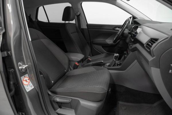 Pelēks Volkswagen T-Cross 2020 Viļņa, ar dzinēja tilpumu 1.00 L un nobraukumu 122 tūkst. km par 14950 €, foto 8 vietnē AUTOMOTO.COM.LV
