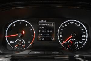 Серый Фольксваген T-Cross 2020 в Вильнюс, объемом двигателя 1.00 л и пробегом 122 тыс. км за 14950 €, фото 13 на AUTOMOTO.COM.LV
