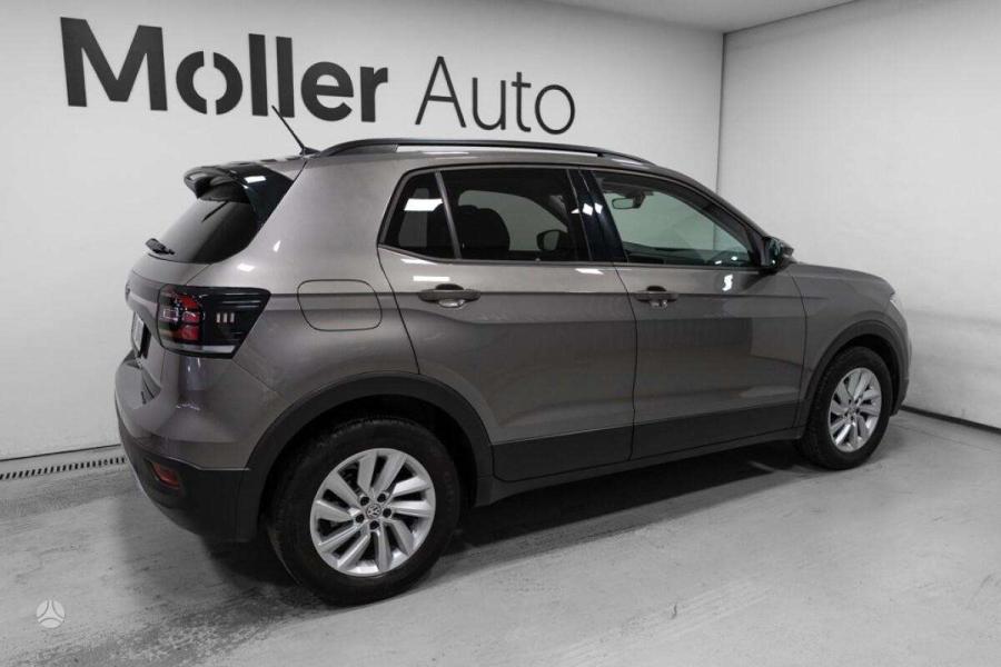 Pelēks Volkswagen T-Cross 2020 Viļņa, ar dzinēja tilpumu 1.00 L un nobraukumu 122 tūkst. km par 14950 €, foto 5 vietnē AUTOMOTO.COM.LV