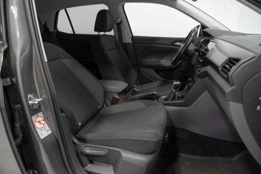 Pelēks Volkswagen T-Cross 2020 Viļņa, ar dzinēja tilpumu 1.00 L un nobraukumu 122 tūkst. km par 14950 €, foto 8 vietnē AUTOMOTO.COM.LV