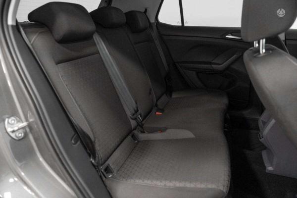 Volkswagen T-Cross 2020 Viļņa vietnē Pelēks Volkswagen T-Cross 2020 Viļņa, ar dzinēja tilpumu 1.00 L un nobraukumu 122 tūkst. km par 14950 €, foto 9 vietnē AUTOMOTO.COM.LV