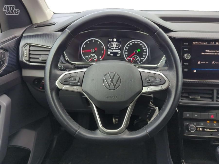 Grey Volkswagen T-Cross 2021 in Kaunas, with an engine capacity of 1.00 L and mileage of 65 thousand km for 21731 €, photo 12 on AUTOMOTO.COM.LV