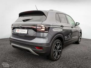 Grey Volkswagen T-Cross 2021 in Kaunas, with an engine capacity of 1.00 L and mileage of 43 thousand km for 27416 €, photo 3 on AUTOMOTO.COM.LV
