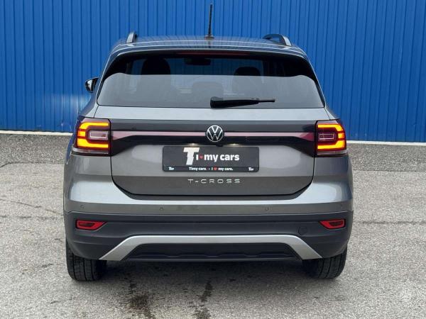 Pelēks Volkswagen T-Cross 2021 Kauņa, ar dzinēja tilpumu 1.00 L un nobraukumu 99 tūkst. km par 15900 €, foto 4 vietnē AUTOMOTO.COM.LV