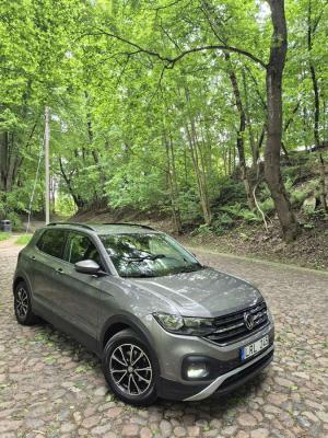Серый Фольксваген T-Cross 2021 в Вильнюс, объемом двигателя 1.00 л и пробегом 35 тыс. км за 16400 €, фото 5 на AUTOMOTO.COM.LV