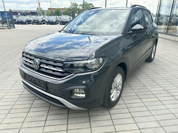 Grey Volkswagen T-Cross 2021 in Kaunas, with an engine capacity of 1.00 L and mileage of 188 thousand km for 11200 €, photo 1 on AUTOMOTO.COM.LV