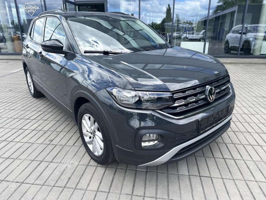 Серый Фольксваген T-Cross 2021 в Каунас, объемом двигателя 1.00 л и пробегом 188 тыс. км за 11200 €, фото 3 на AUTOMOTO.COM.LV