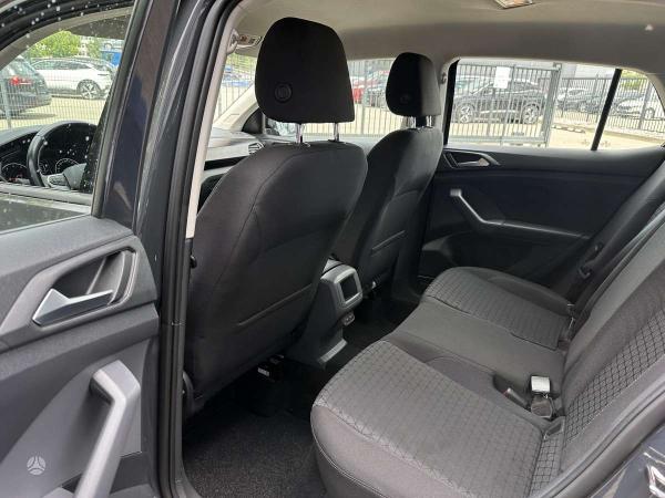 Grey Volkswagen T-Cross 2021 in Kaunas, with an engine capacity of 1.00 L and mileage of 188 thousand km for 11200 €, photo 9 on AUTOMOTO.COM.LV