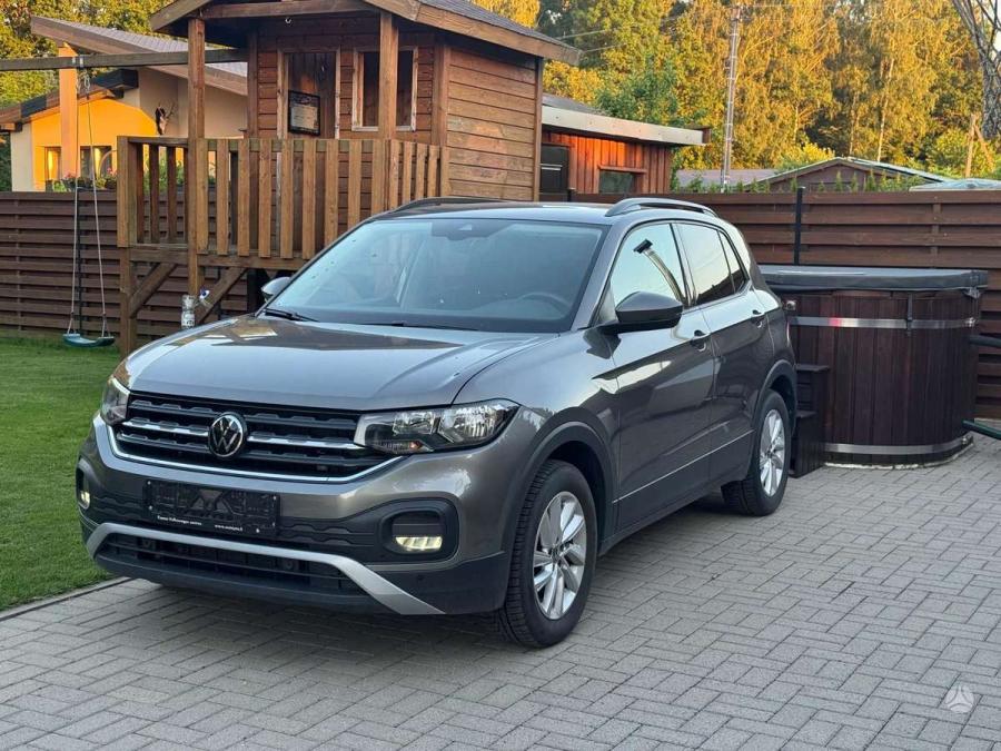 Серый Фольксваген T-Cross 2021 в Каунас, объемом двигателя 1.00 л и пробегом 83 тыс. км за 14500 €, фото 4 на AUTOMOTO.COM.LV
