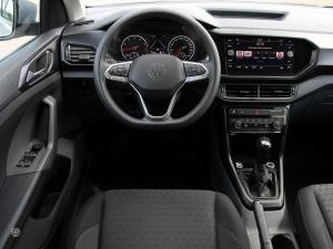 Grey Volkswagen T-Cross 2021 in Vilnius, with an engine capacity of 1.00 L and mileage of 113 thousand km for 15950 €, photo 7 on AUTOMOTO.COM.LV