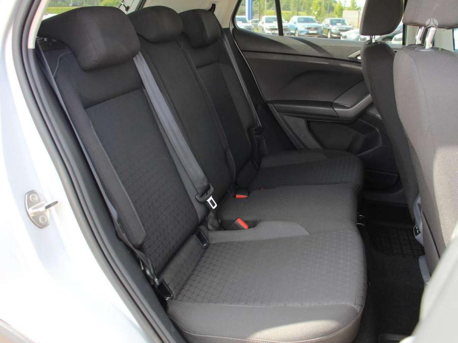 Grey Volkswagen T-Cross 2021 in Vilnius, with an engine capacity of 1.00 L and mileage of 113 thousand km for 15950 €, photo 18 on AUTOMOTO.COM.LV