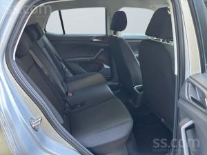 Pelēks Volkswagen T-Cross 2021 Rīga, ar dzinēja tilpumu 1.00 L un nobraukumu 67 tūkst. km par 14290 €, foto 14 vietnē AUTOMOTO.COM.LV