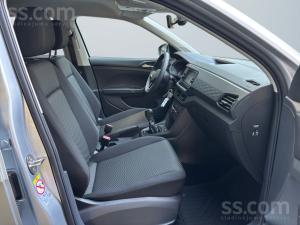 Pelēks Volkswagen T-Cross 2021 Rīga, ar dzinēja tilpumu 1.00 L un nobraukumu 67 tūkst. km par 14290 €, foto 16 vietnē AUTOMOTO.COM.LV