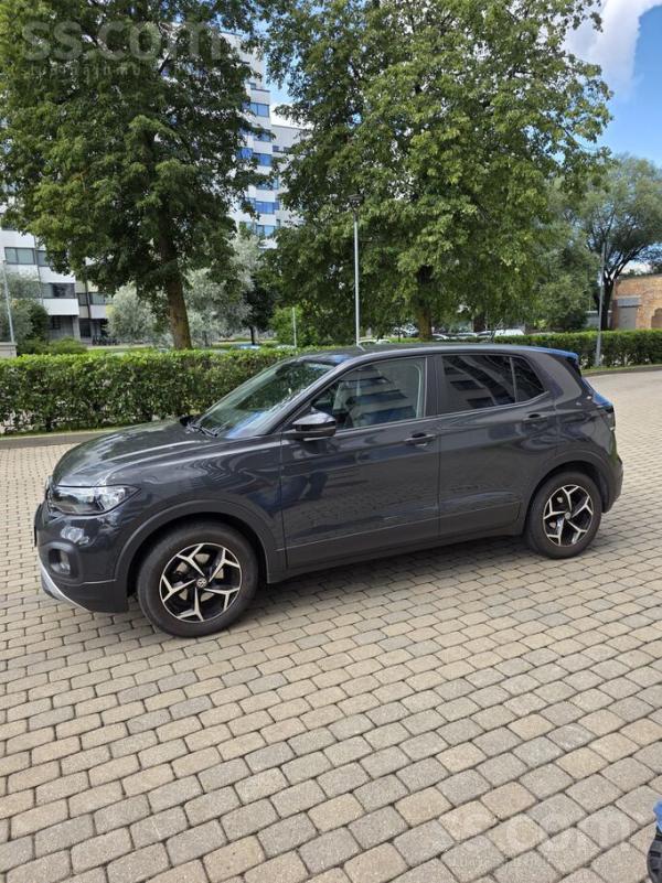 Pelēks Volkswagen T-Cross 2021 Jūrmala, ar dzinēja tilpumu 1.00 L un nobraukumu 66 tūkst. km par 13600 €, foto 3 vietnē AUTOMOTO.COM.LV