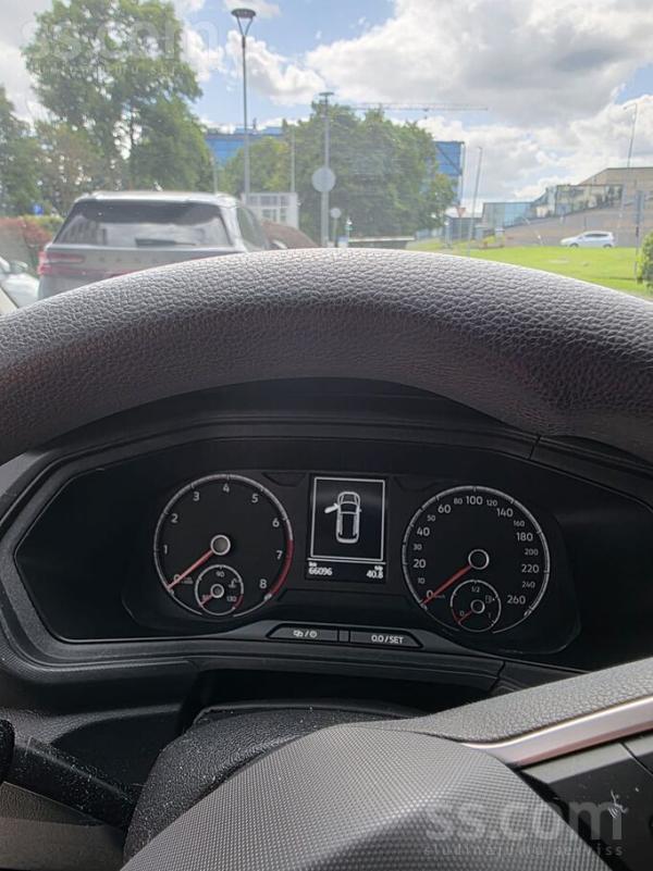 Pelēks Volkswagen T-Cross 2021 Jūrmala, ar dzinēja tilpumu 1.00 L un nobraukumu 66 tūkst. km par 13600 €, foto 7 vietnē AUTOMOTO.COM.LV