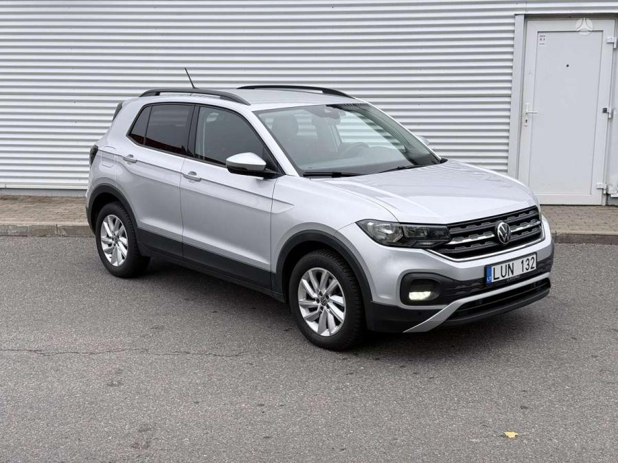 Серый Фольксваген T-Cross 2021 в Вильнюс, объемом двигателя 1.00 л и пробегом 86 тыс. км за 14740 €, фото 3 на AUTOMOTO.COM.LV