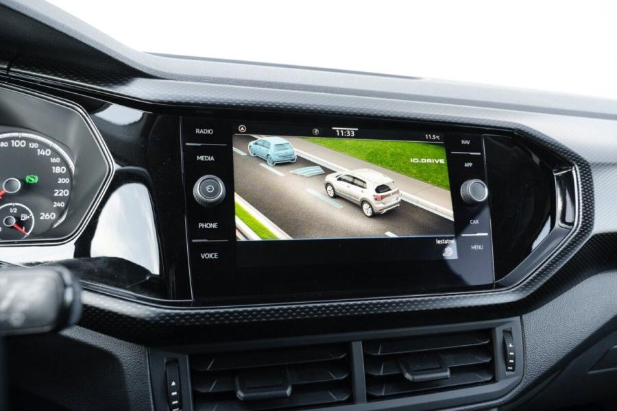 Pelēks Volkswagen T-Cross 2021 Rīga, ar dzinēja tilpumu 1.00 L un nobraukumu 84 tūkst. km par 15950 €, foto 17 vietnē AUTOMOTO.COM.LV