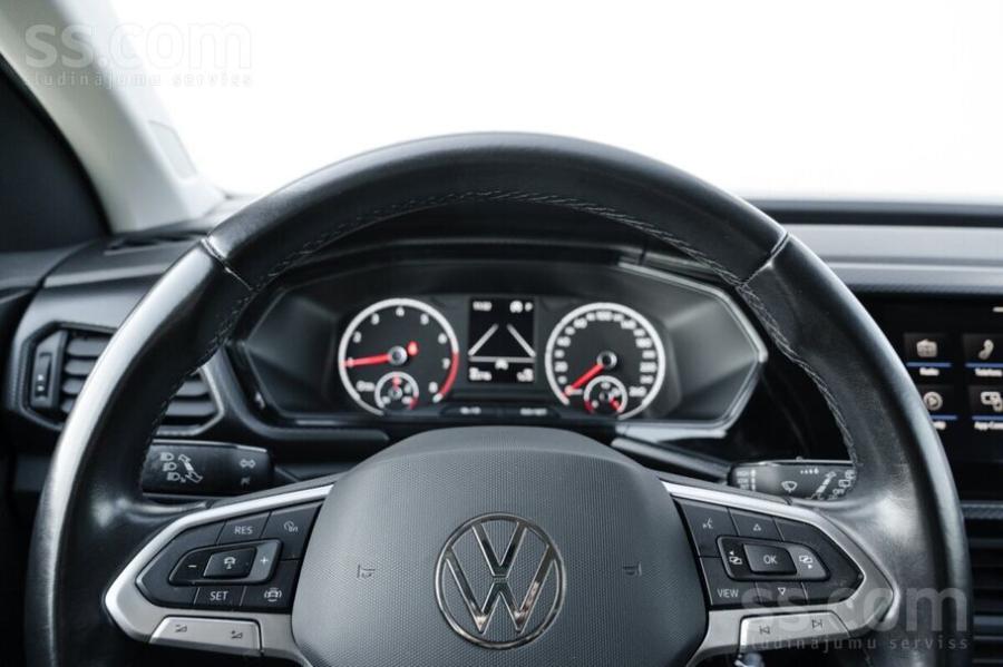 Pelēks Volkswagen T-Cross 2021 Rīga, ar dzinēja tilpumu 1.00 L un nobraukumu 84 tūkst. km par 15650 €, foto 12 vietnē AUTOMOTO.COM.LV