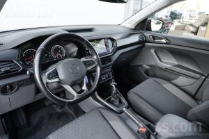 Pelēks Volkswagen T-Cross 2021 Rīga, ar dzinēja tilpumu 1.00 L un nobraukumu 84 tūkst. km par 15650 €, foto 21 vietnē AUTOMOTO.COM.LV