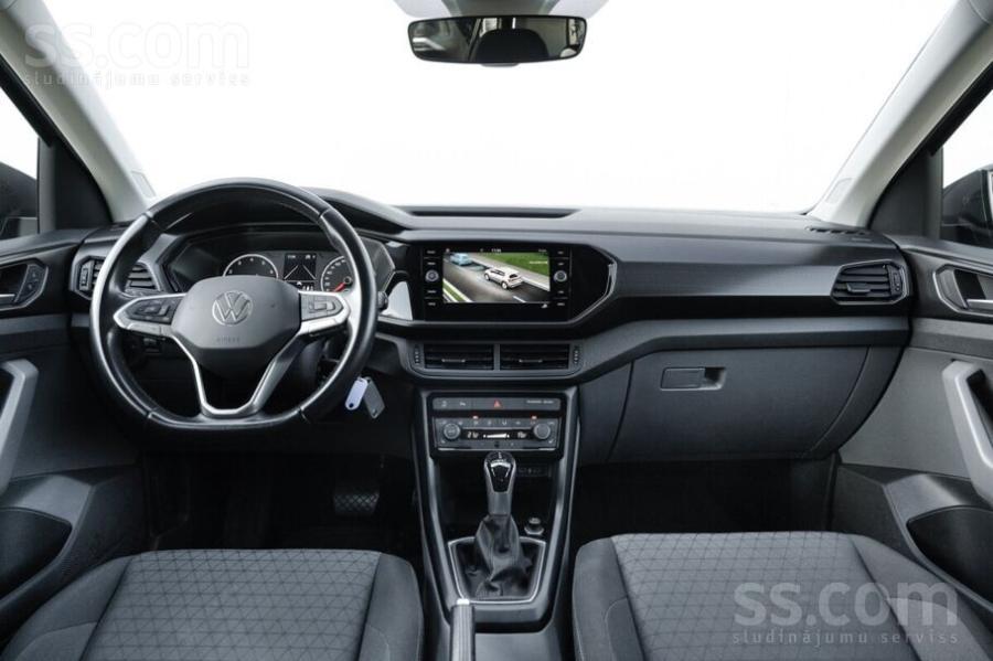 Pelēks Volkswagen T-Cross 2021 Rīga, ar dzinēja tilpumu 1.00 L un nobraukumu 84 tūkst. km par 15650 €, foto 23 vietnē AUTOMOTO.COM.LV