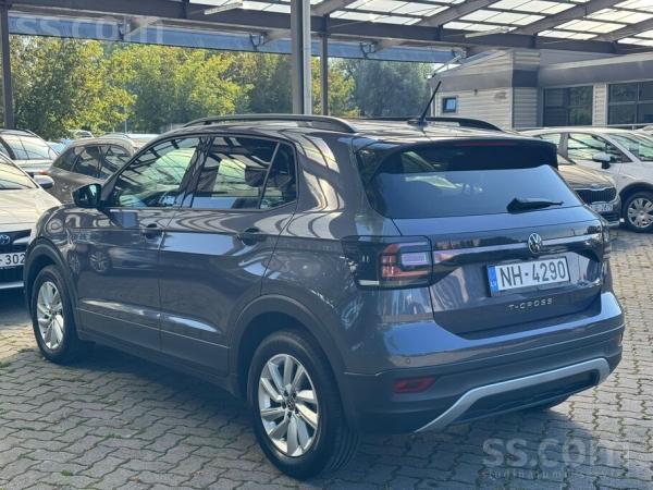 Grey Volkswagen T-Cross 2022 in Riga, with an engine capacity of 1.50 L and mileage of 54 thousand km for 18850 €, photo 3 on AUTOMOTO.COM.LV