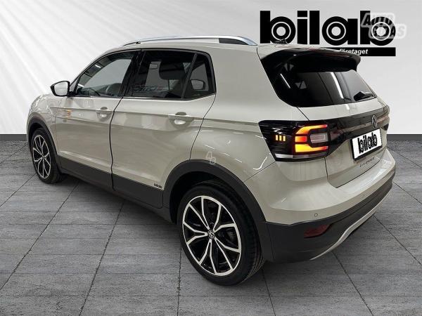Grey Volkswagen T-Cross 2022 in Kaunas, with an engine capacity of 0.00 L and mileage of 39 thousand km for 24130 €, photo 3 on AUTOMOTO.COM.LV
