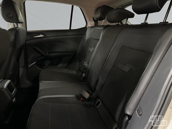 Grey Volkswagen T-Cross 2022 in Kaunas, with an engine capacity of 0.00 L and mileage of 39 thousand km for 24130 €, photo 5 on AUTOMOTO.COM.LV