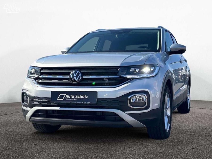 Pelēks Volkswagen T-Cross 2022 Kauņa, ar dzinēja tilpumu 1.50 L un nobraukumu 74 tūkst. km par 24757 €, foto 2 vietnē AUTOMOTO.COM.LV