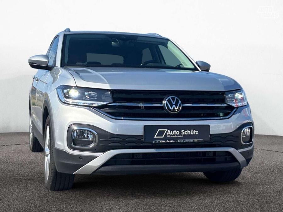 Pelēks Volkswagen T-Cross 2022 Kauņa, ar dzinēja tilpumu 1.50 L un nobraukumu 74 tūkst. km par 24757 €, foto 8 vietnē AUTOMOTO.COM.LV