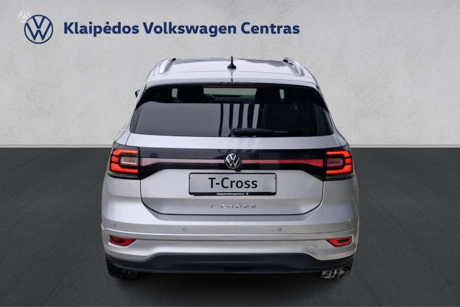 Pelēks Volkswagen T-Cross 2022 Klaipėda, ar dzinēja tilpumu 1.00 L un nobraukumu 85 tūkst. km par 18500 €, foto 5 vietnē AUTOMOTO.COM.LV