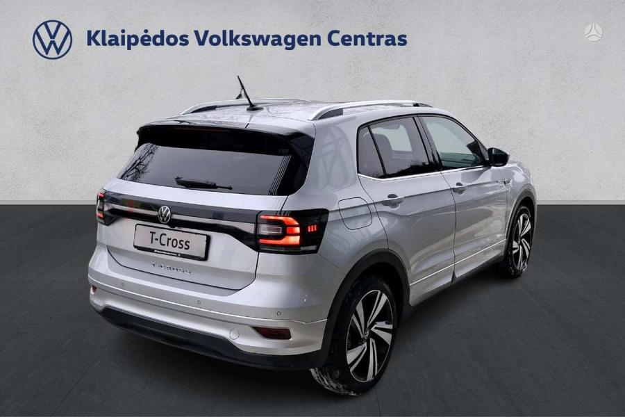 Pelēks Volkswagen T-Cross 2022 Klaipėda, ar dzinēja tilpumu 1.00 L un nobraukumu 85 tūkst. km par 18500 €, foto 6 vietnē AUTOMOTO.COM.LV