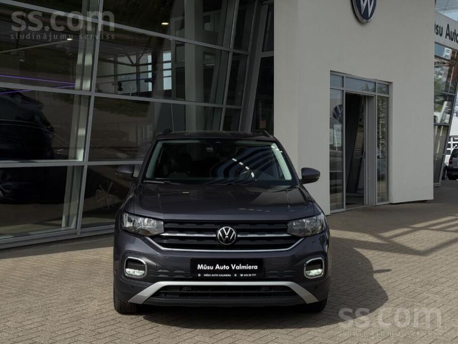Pelēks Volkswagen T-Cross 2022 Valmiera, ar dzinēja tilpumu 1.00 L un nobraukumu 75 tūkst. km par 16700 €, foto 3 vietnē AUTOMOTO.COM.LV