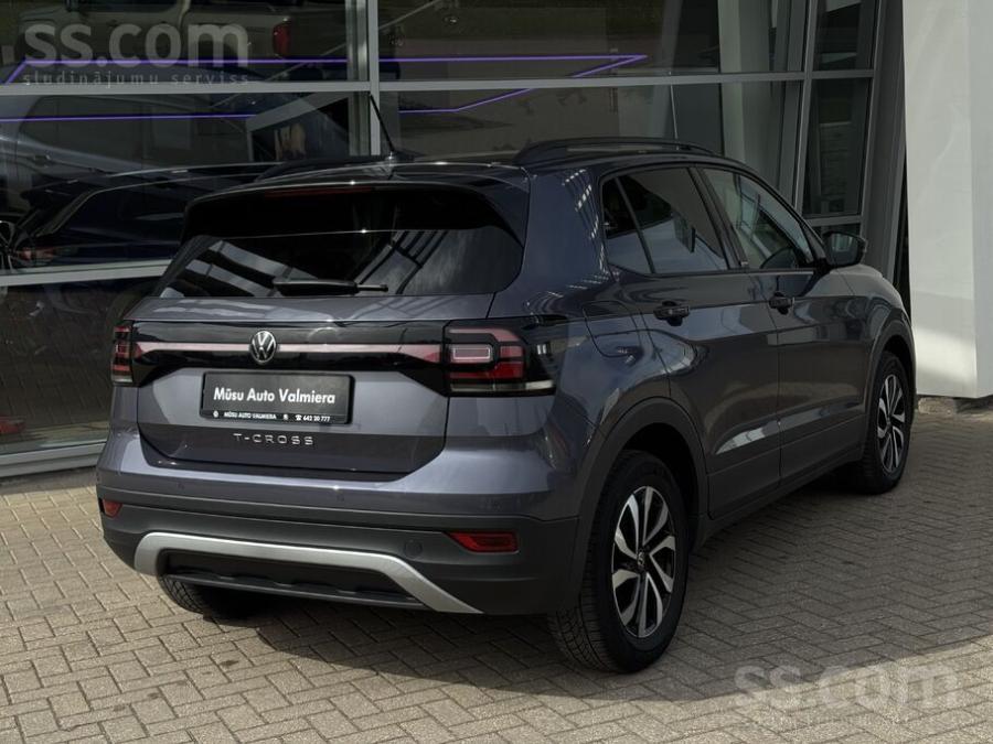 Pelēks Volkswagen T-Cross 2022 Valmiera, ar dzinēja tilpumu 1.00 L un nobraukumu 75 tūkst. km par 16700 €, foto 7 vietnē AUTOMOTO.COM.LV