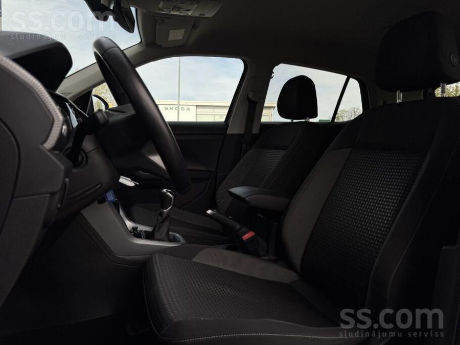 Pelēks Volkswagen T-Cross 2022 Valmiera, ar dzinēja tilpumu 1.00 L un nobraukumu 75 tūkst. km par 16700 €, foto 8 vietnē AUTOMOTO.COM.LV
