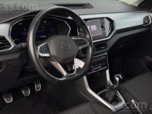 Pelēks Volkswagen T-Cross 2022 Valmiera, ar dzinēja tilpumu 1.00 L un nobraukumu 75 tūkst. km par 16700 €, foto 9 vietnē AUTOMOTO.COM.LV