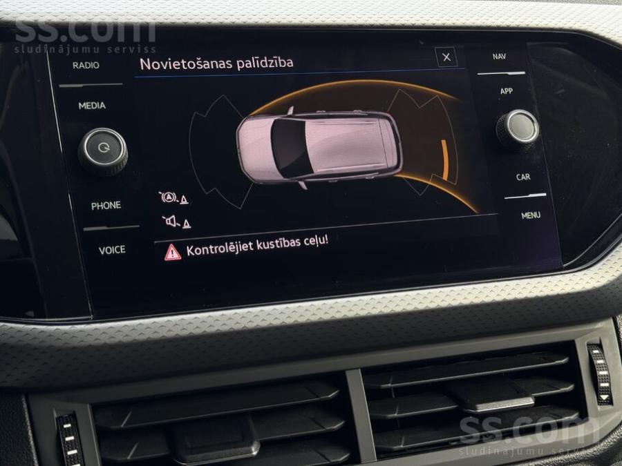 Pelēks Volkswagen T-Cross 2022 Valmiera, ar dzinēja tilpumu 1.00 L un nobraukumu 75 tūkst. km par 16700 €, foto 17 vietnē AUTOMOTO.COM.LV