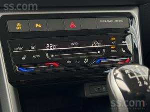 Pelēks Volkswagen T-Cross 2022 Valmiera, ar dzinēja tilpumu 1.00 L un nobraukumu 75 tūkst. km par 16700 €, foto 18 vietnē AUTOMOTO.COM.LV