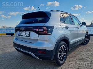 Pelēks Volkswagen T-Cross 2022 Rīga, ar dzinēja tilpumu 1.00 L un nobraukumu 63 tūkst. km par 15650 €, foto 6 vietnē AUTOMOTO.COM.LV