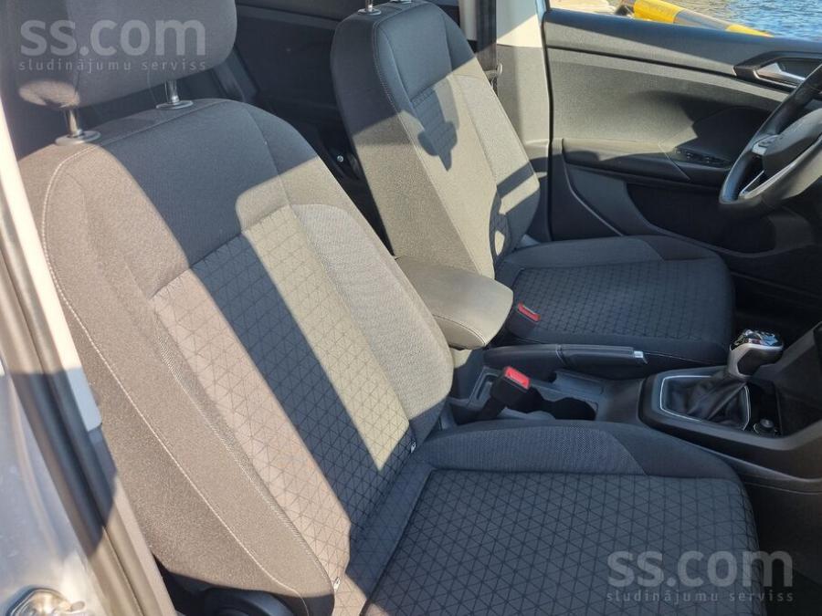 Pelēks Volkswagen T-Cross 2022 Rīga, ar dzinēja tilpumu 1.00 L un nobraukumu 63 tūkst. km par 15650 €, foto 10 vietnē AUTOMOTO.COM.LV