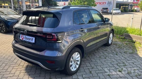Pelēks Volkswagen T-Cross 2022 Rīga, ar dzinēja tilpumu 1.50 L un nobraukumu 53 tūkst. km par 17450 €, foto 4 vietnē AUTOMOTO.COM.LV