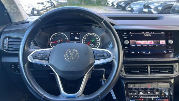 Pelēks Volkswagen T-Cross 2022 Rīga, ar dzinēja tilpumu 1.50 L un nobraukumu 53 tūkst. km par 17450 €, foto 8 vietnē AUTOMOTO.COM.LV
